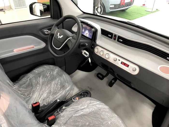 'Bé hạt tiêu' Mini EV giảm giá còn 219 triệu đồng: Rẻ ngỡ ngàng, có đáng mua để chơi Tết?